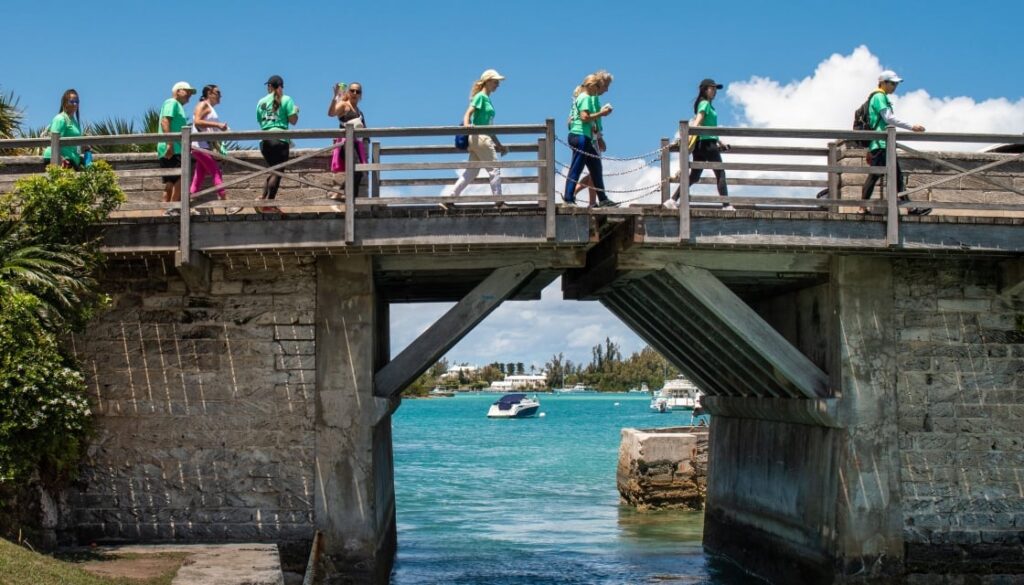 Convex End to End - Walk Bermuda From End-to-End